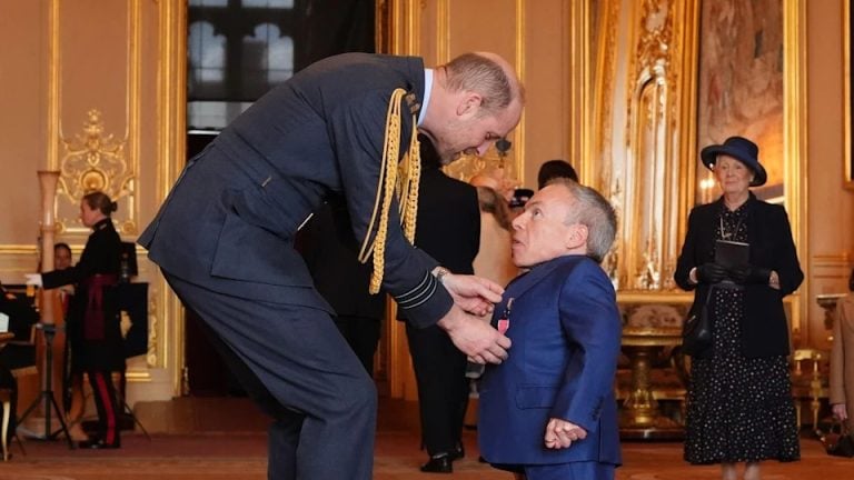 Warwick Davis Receives OBE From the Prince of Wales for Services to ...